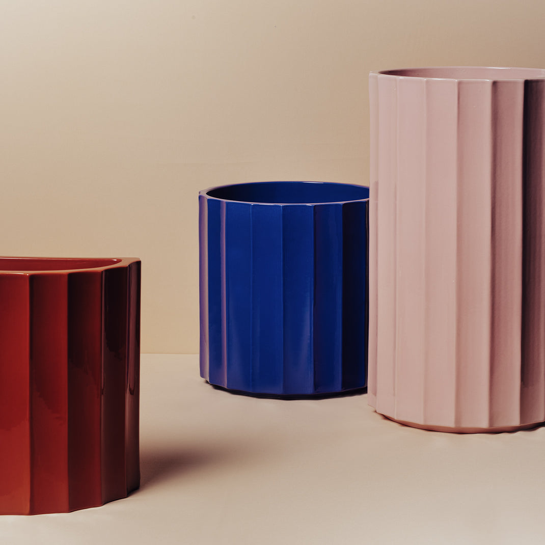 Vaso a colonna | viola Objects of Common Interest, Torsi – Bitossi Ceramiche